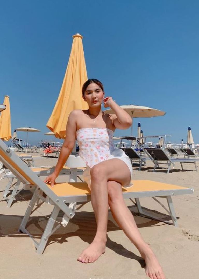 7 Hot Sexy Piyanut Pannoy Bikini Pics