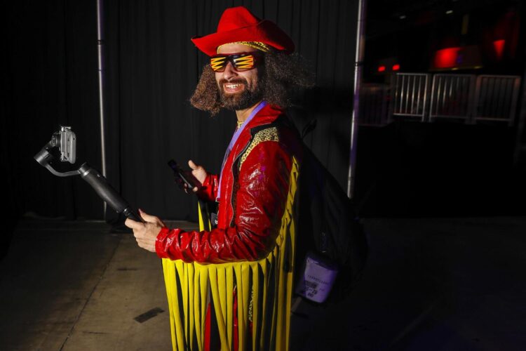 9 Hot Sexy PmsProxy Bikini Pics