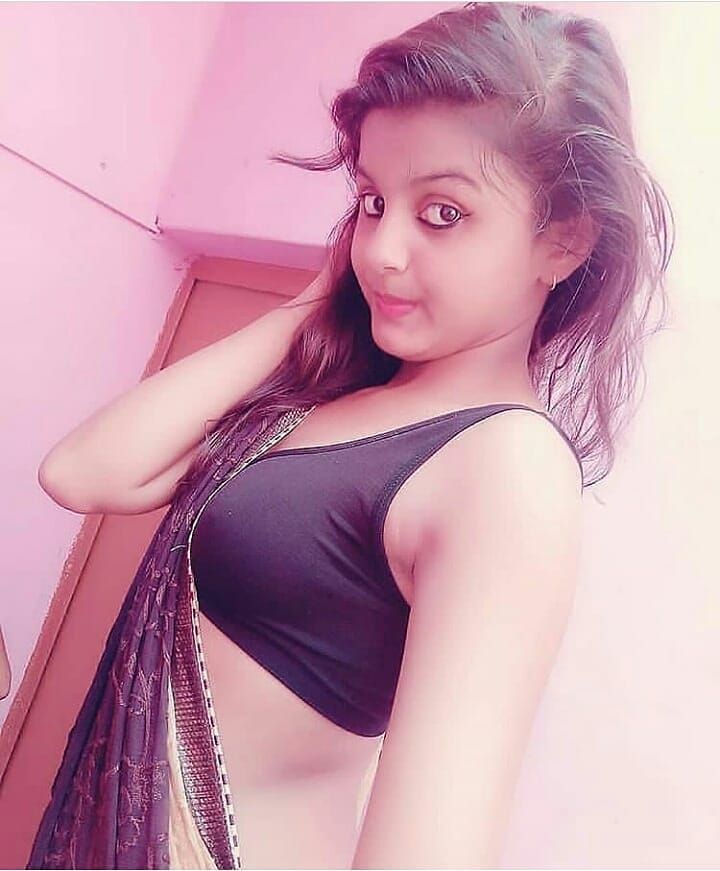 5 Hot Sexy Pooja Patel Bikini Pics