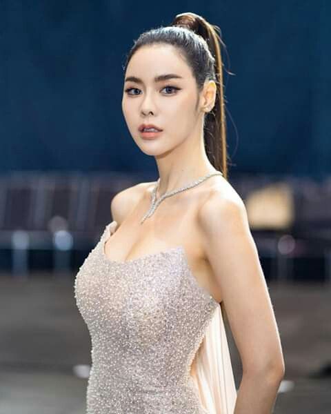 6 Hot Sexy Preechaya Pongthananikorn Bikini Pics