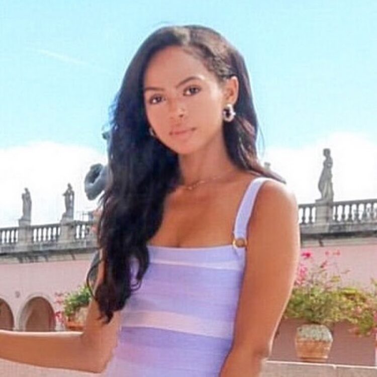 8 Hot Sexy Raina Monet Bikini Pics