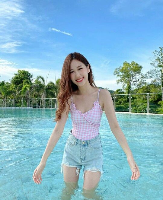 7 Hot Sexy Ramida Jiranorraphat Bikini Pics