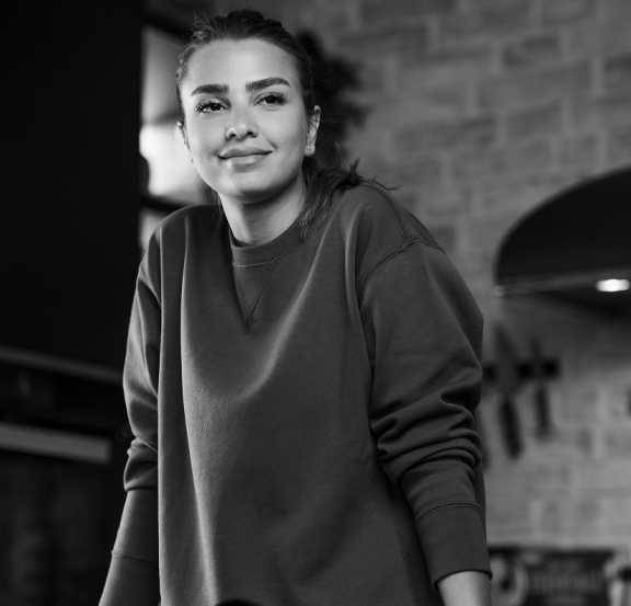 7 Hot Sexy Raneen Joudah Bikini Pics