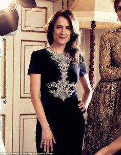 7 Hot Sexy Raquel Cassidy Bikini Pics