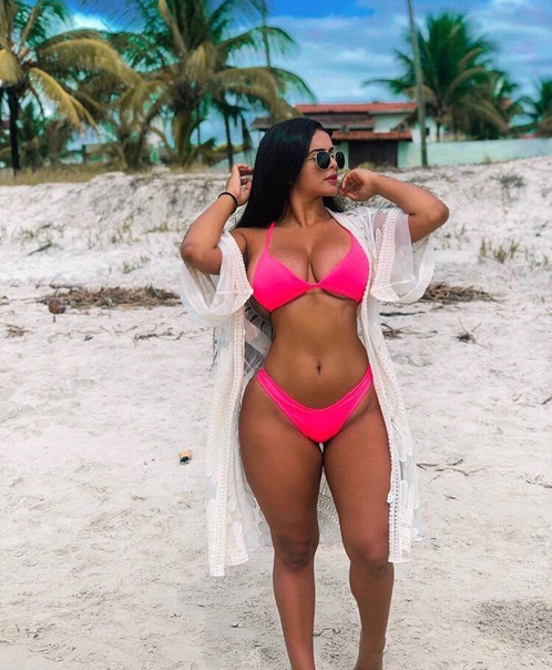 3 Hot Sexy Raquel Vaz Rabetao Bikini Pics