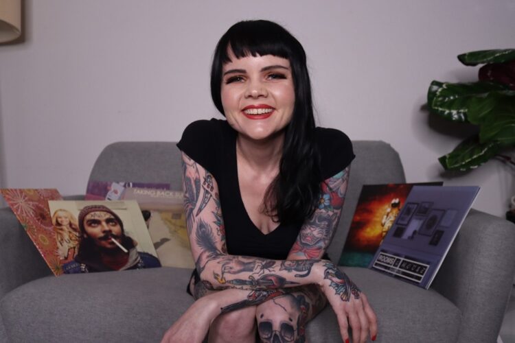 10 Hot Sexy ravenisaposer aka Sarah Bikini Pics