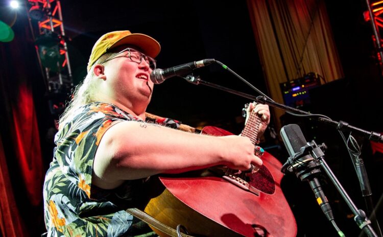 New Hot Sexy Ray Samone Bikini Pics