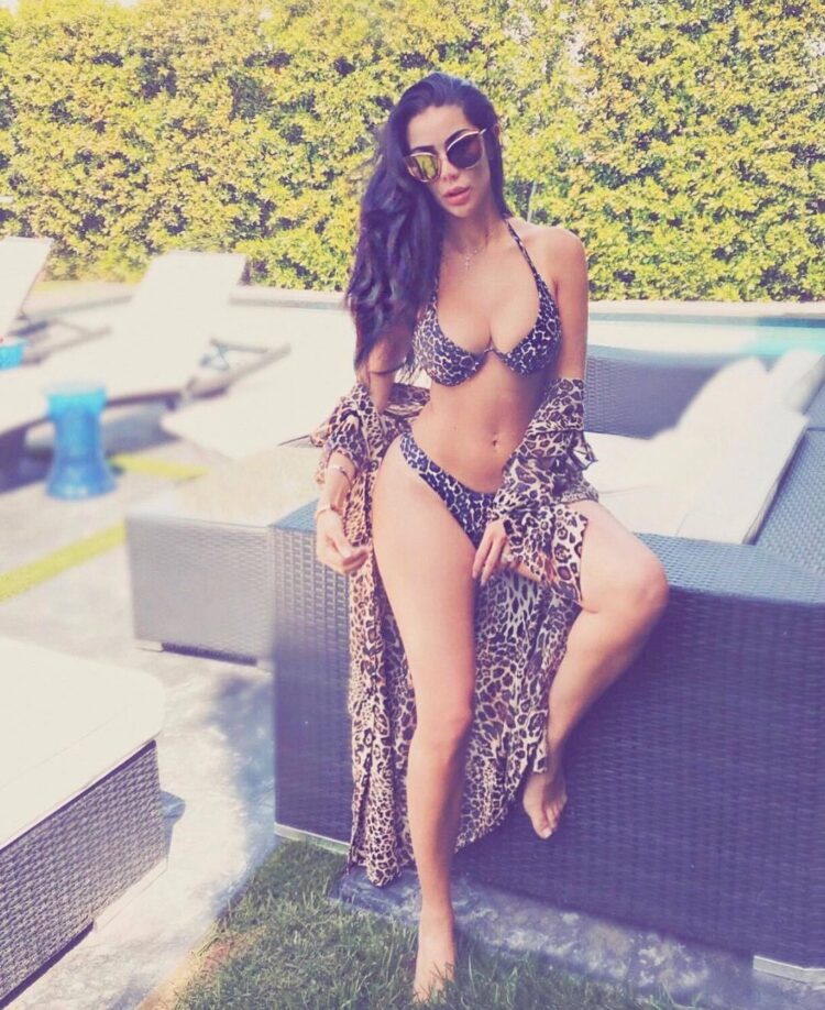 10 Hot Sexy Rebecca Simonsson Bikini Pics