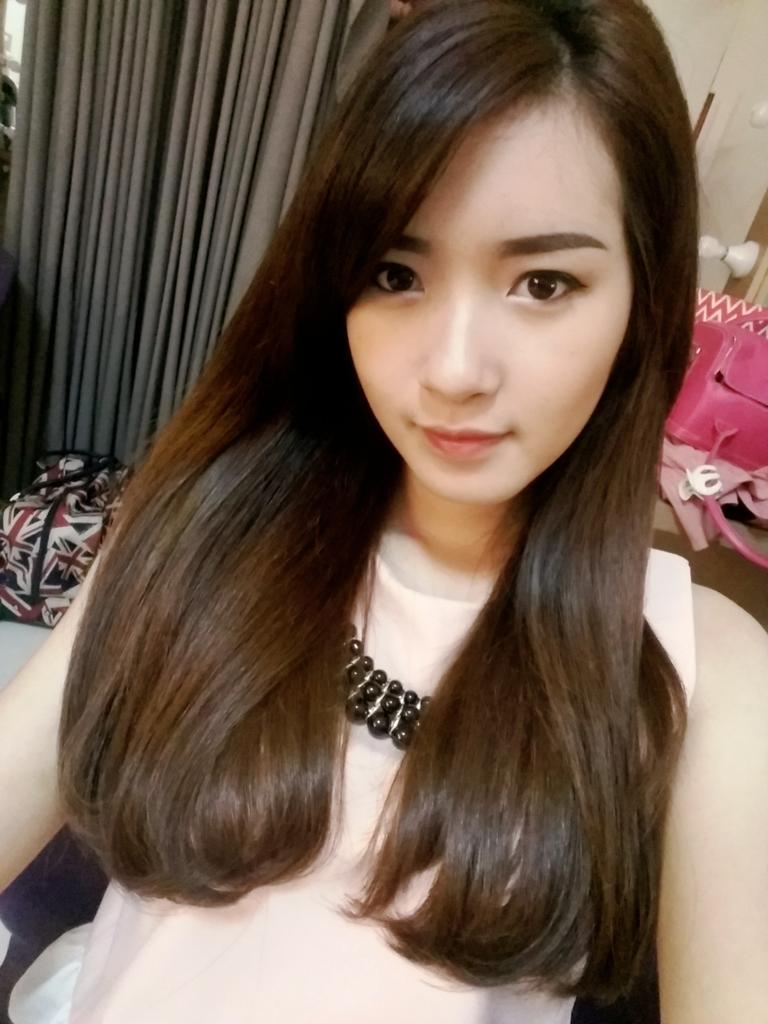 8 Hot Sexy Redita Mutiara Bikini Pics