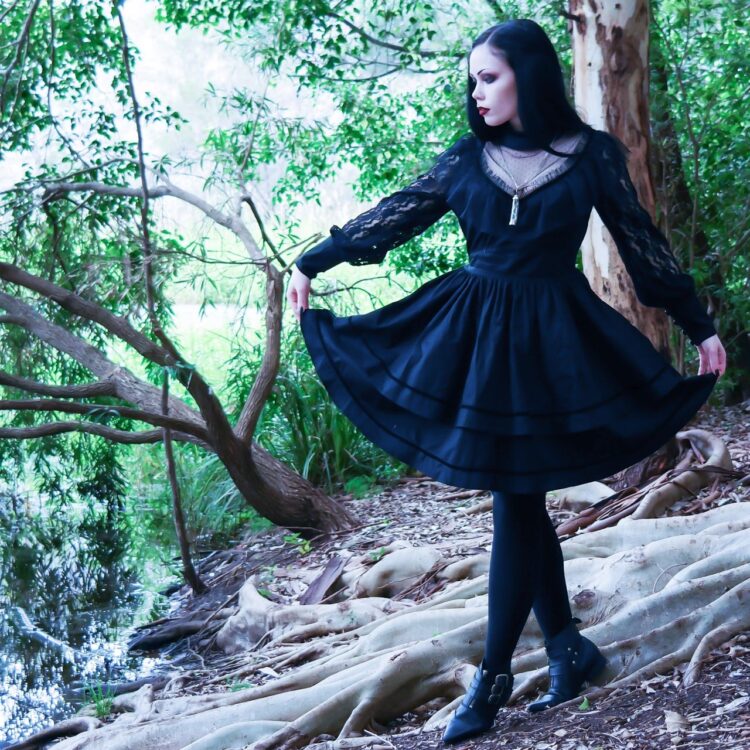 9 Hot Sexy ReeRee Phillips Bikini Pics