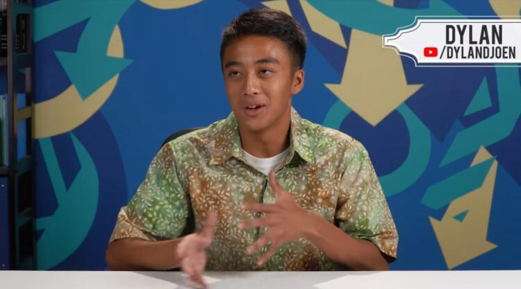 9 Hot Sexy Reina Pelky Bikini Pics