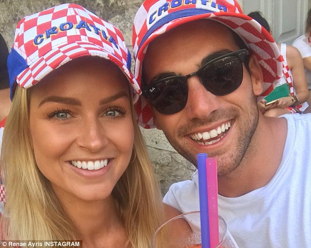 8 Hot Sexy Renae McLean Bikini Pics