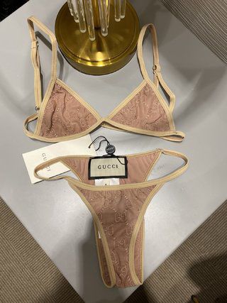 3 Hot Sexy Renata Ramirez Bikini Pics