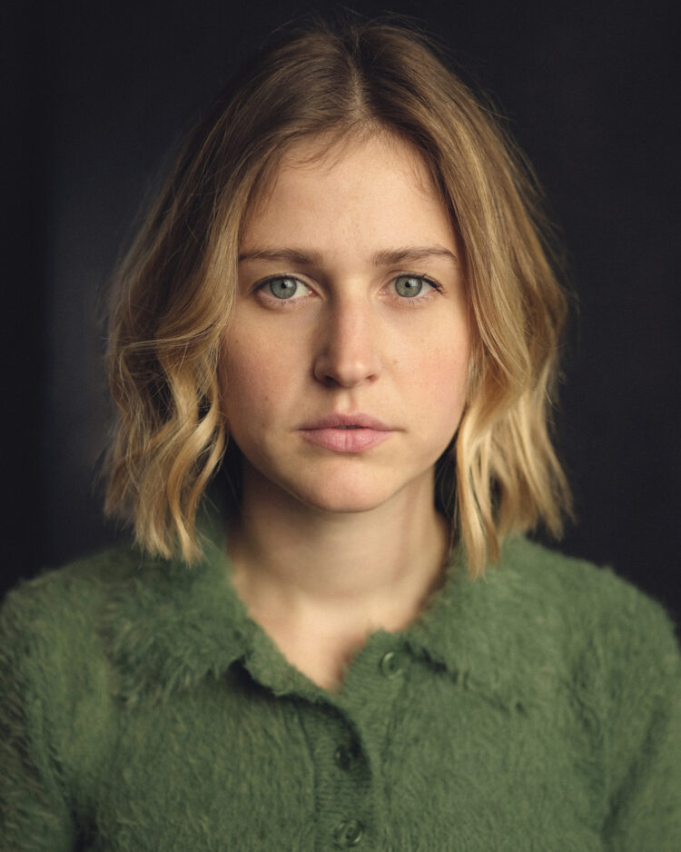 9 Hot Sexy Ria Zmitrowicz Bikini Pics