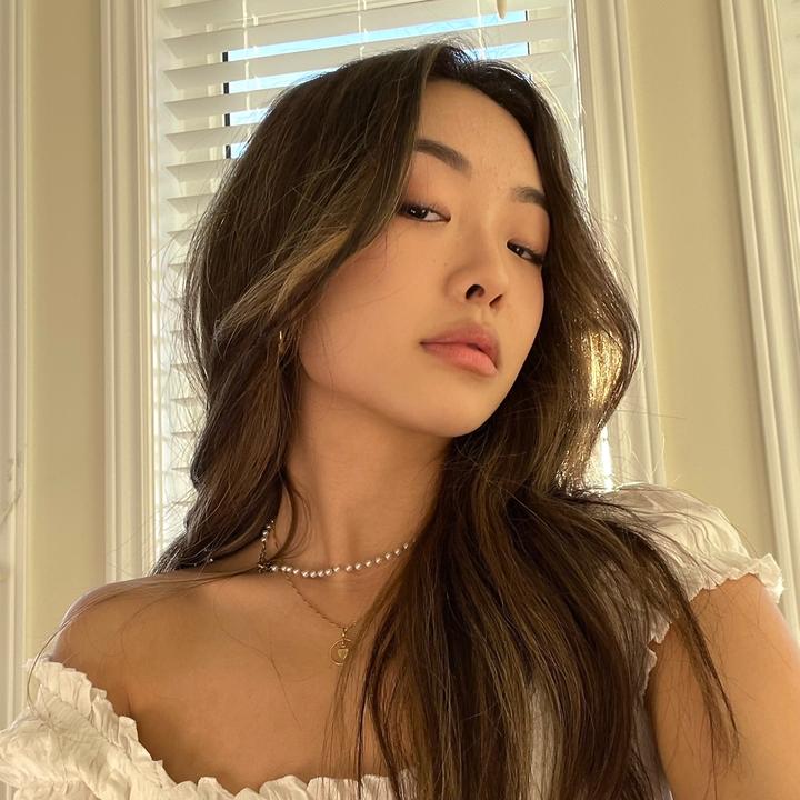 3 Hot Sexy Richelle Zhang Bikini Pics