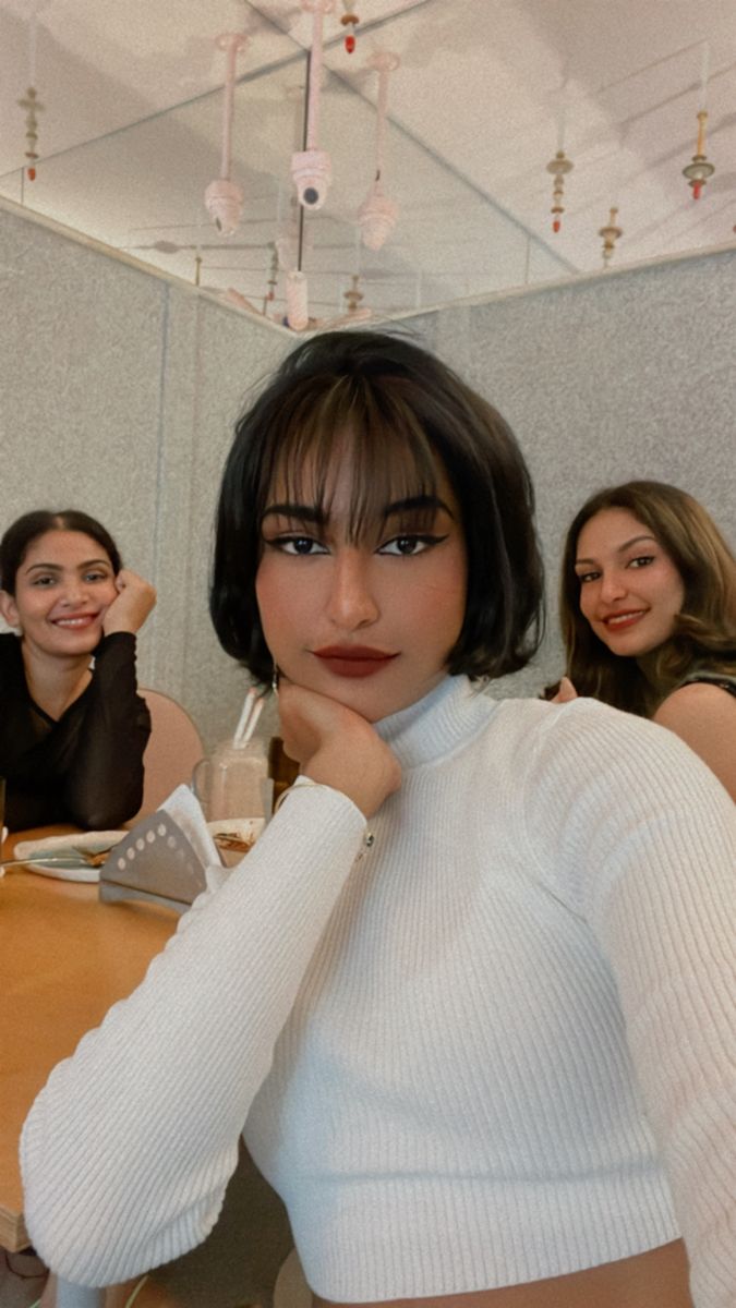 8 Hot Sexy Rida Tharana Bikini Pics