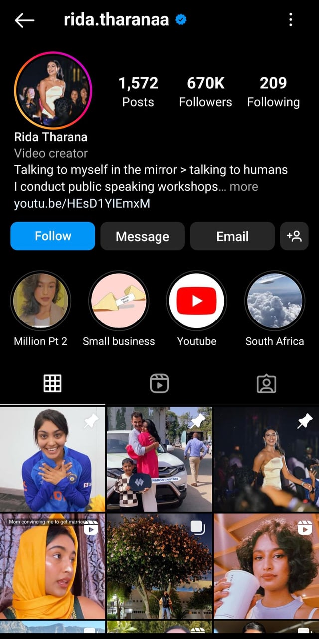 8 Hot Sexy Rida Tharana Bikini Pics