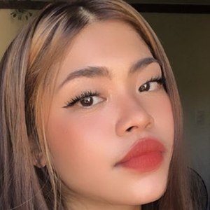 10 Hot Sexy Riegil Lurion Bikini Pics