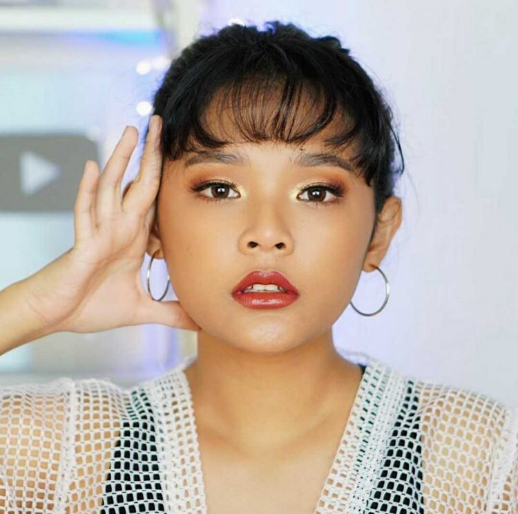 10 Hot Sexy Ririe Prameswari Bikini Pics