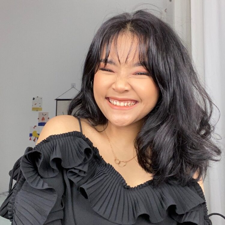 10 Hot Sexy Ririe Prameswari Bikini Pics