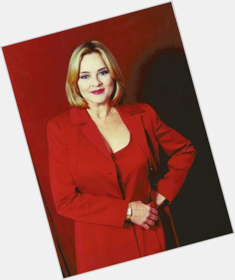 5 Hot Sexy Robin Mattson Bikini Pics