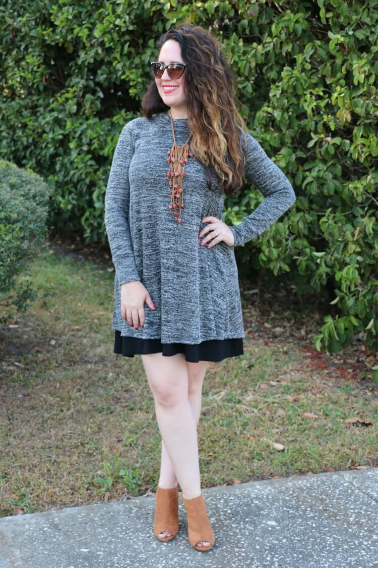 6 Hot Sexy Robin Poage Bikini Pics