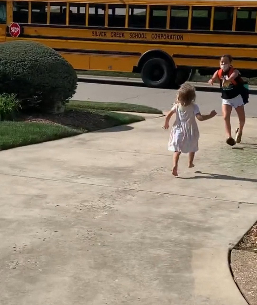 5 Hot Sexy Robin Whitsett Bikini Pics