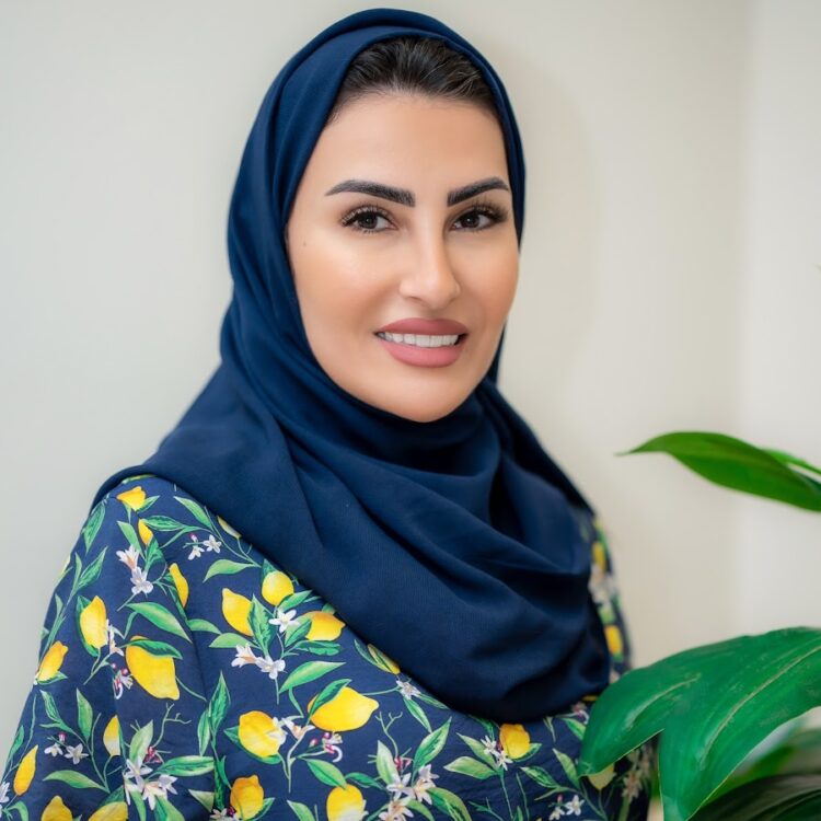 9 Hot Sexy Rola Alghoul Bikini Pics