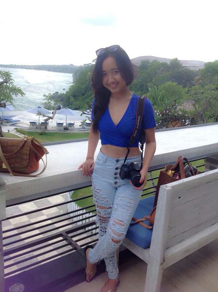 10 Hot Sexy Rosiana Dewi Bikini Pics