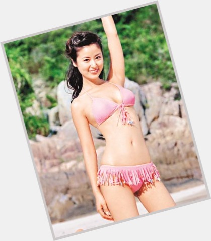 10 Hot Sexy Ruby Lin Bikini Pics