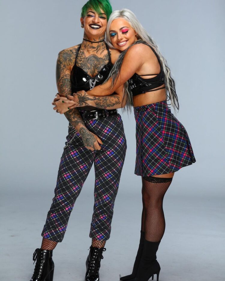 8 Hot Sexy Ruby Morgan Bikini Pics