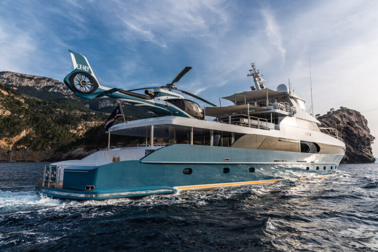 7 Hot Sexy Ruth L. Kirschstein Bikini Pics