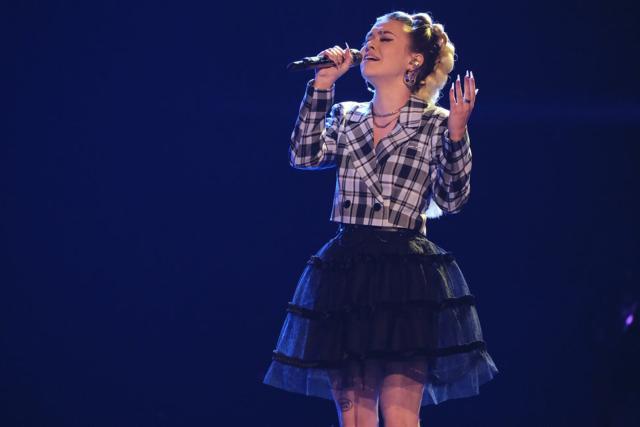 6 Hot Sexy Ryleigh Modig Bikini Pics