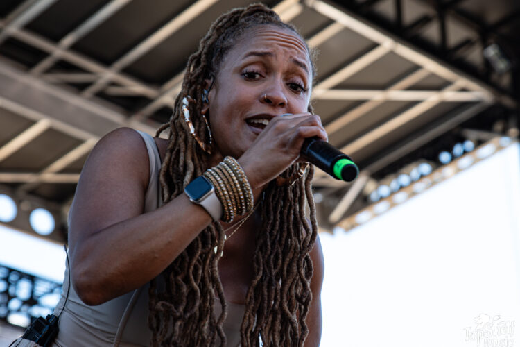 5 Hot Sexy Sa-Roc Bikini Pics