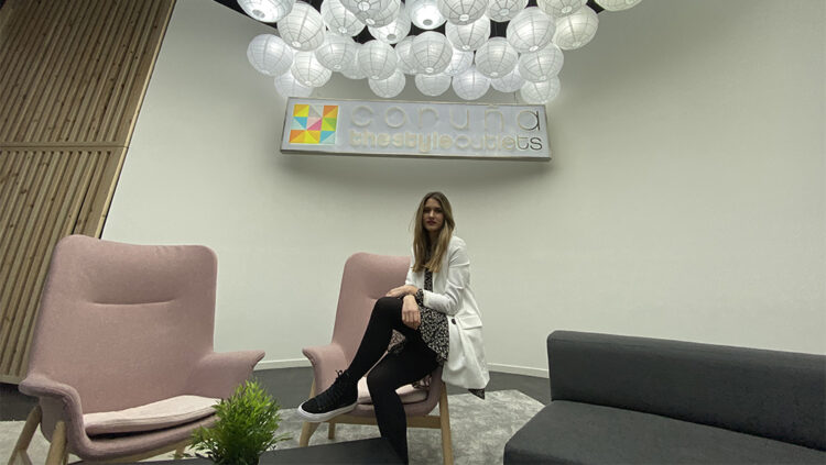 9 Hot Sexy Sabela Ramil Bikini Pics