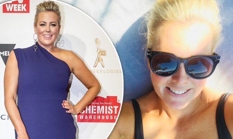 10 Hot Sexy Samantha Armytage Bikini Pics