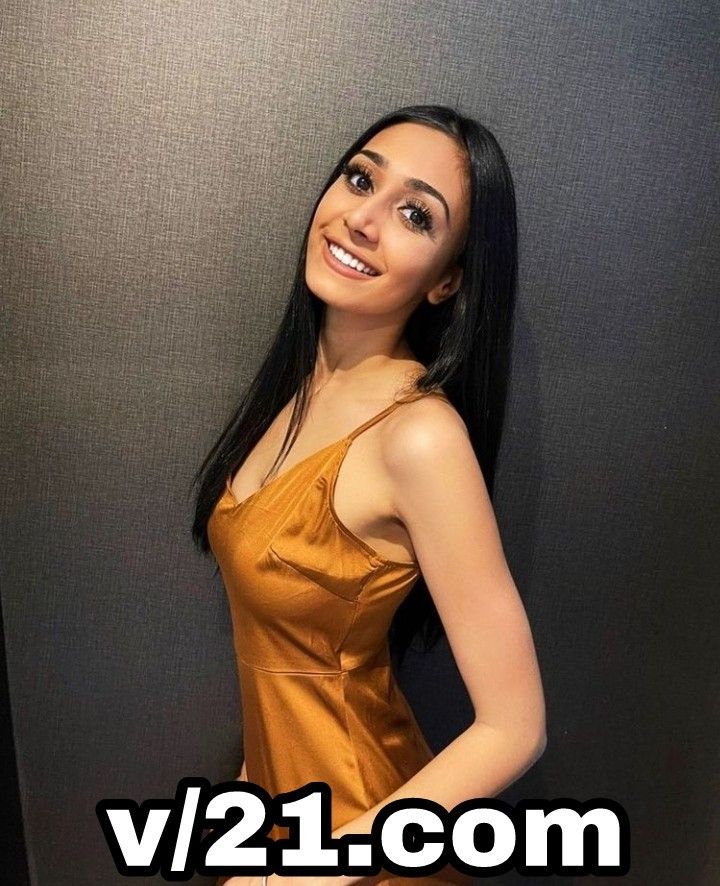 New Hot Sexy Samrita Kaur Bikini Pics