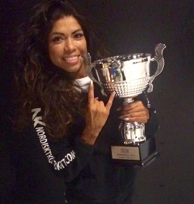 8 Hot Sexy Sandra Decker Bikini Pics