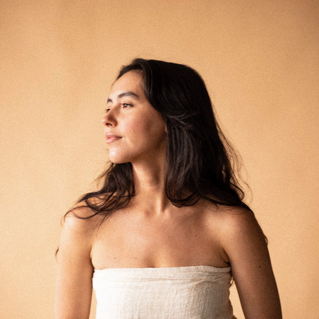 10 Hot Sexy Sandrayati Fay Bikini Pics