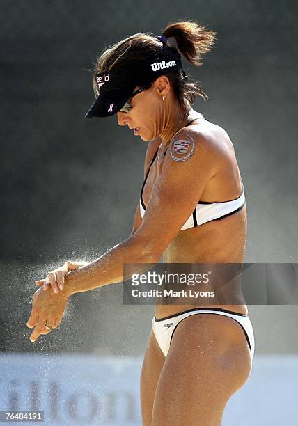 6 Hot Sexy Sandy Bennett Bikini Pics