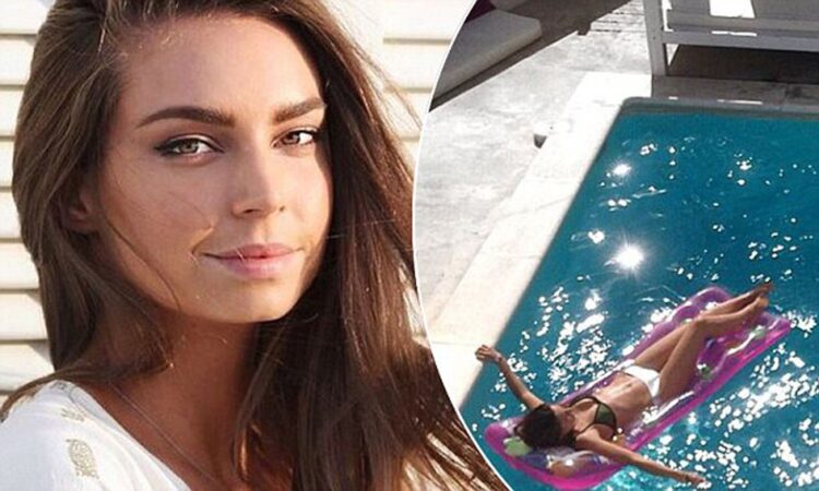 9 Hot Sexy Sarah Todd Bikini Pics