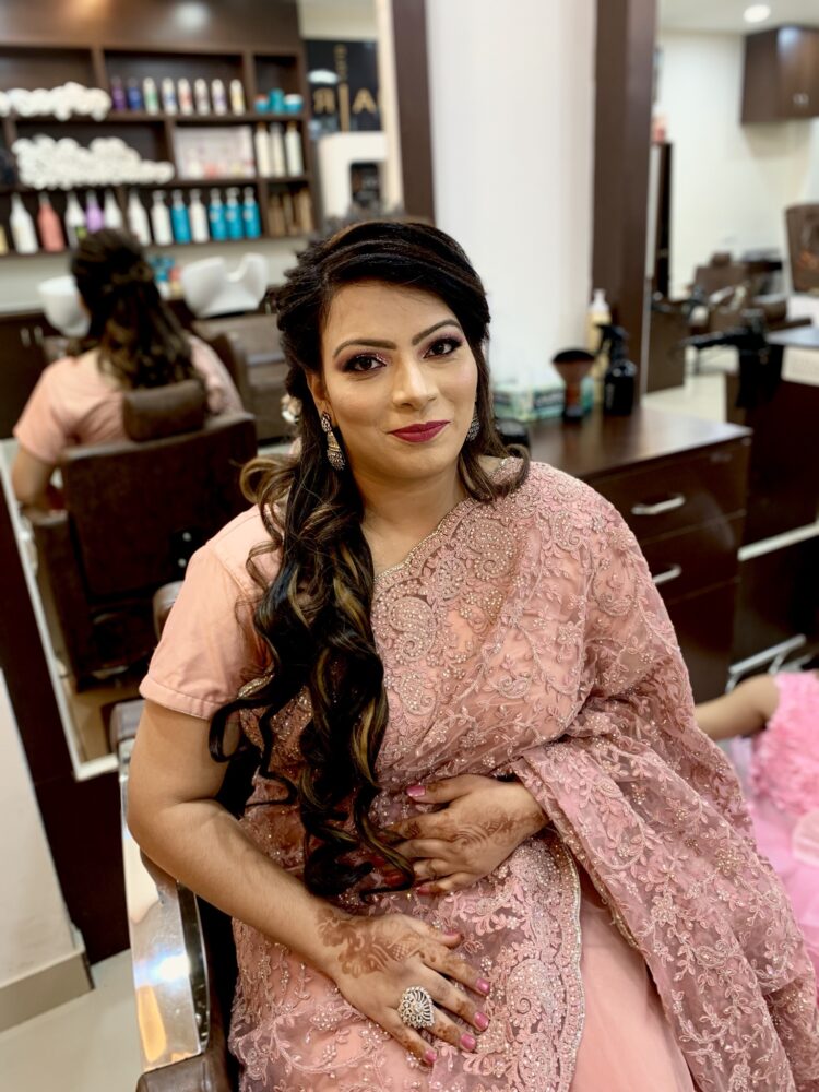 New Hot Sexy Savleen Kaur Bikini Pics