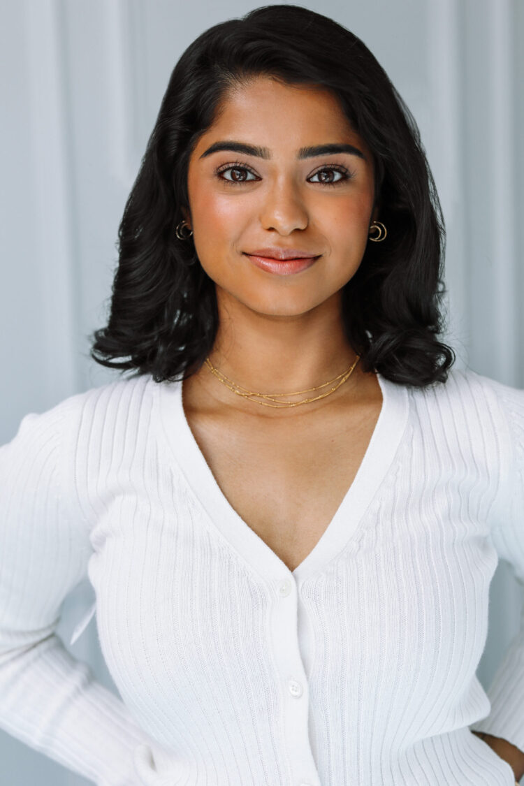 9 Hot Sexy Sayyora Badalbaeva Bikini Pics