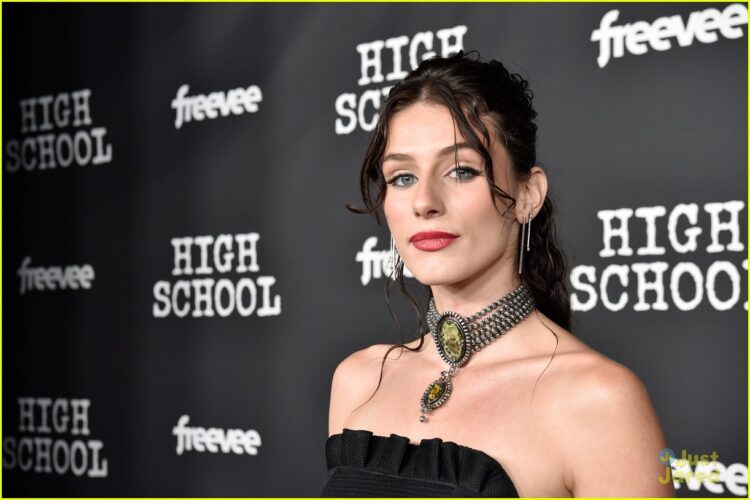 9 Hot Sexy Seazynn Gilliland Bikini Pics