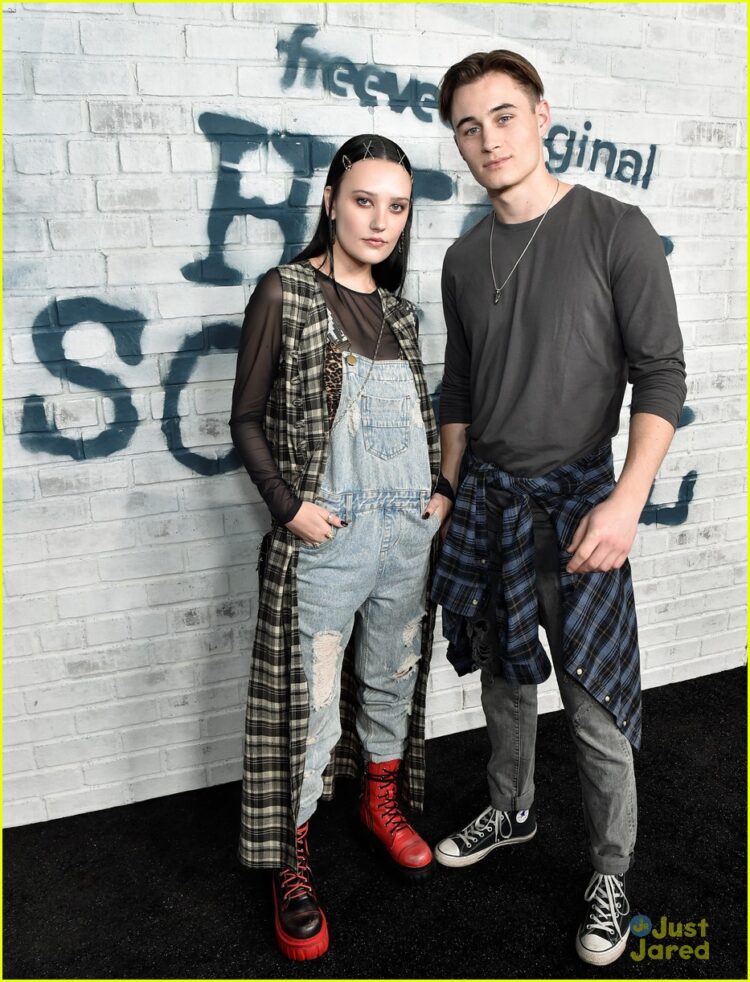 9 Hot Sexy Seazynn Gilliland Bikini Pics