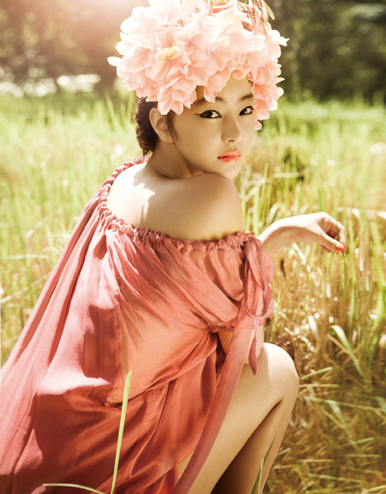 9 Hot Sexy Seo Hyo-rim Bikini Pics