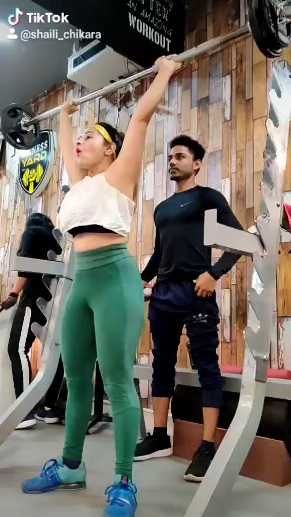 4 Hot Sexy Shaili Chikara Bikini Pics