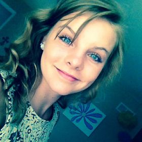 10 Hot Sexy Shilee Hesman Bikini Pics