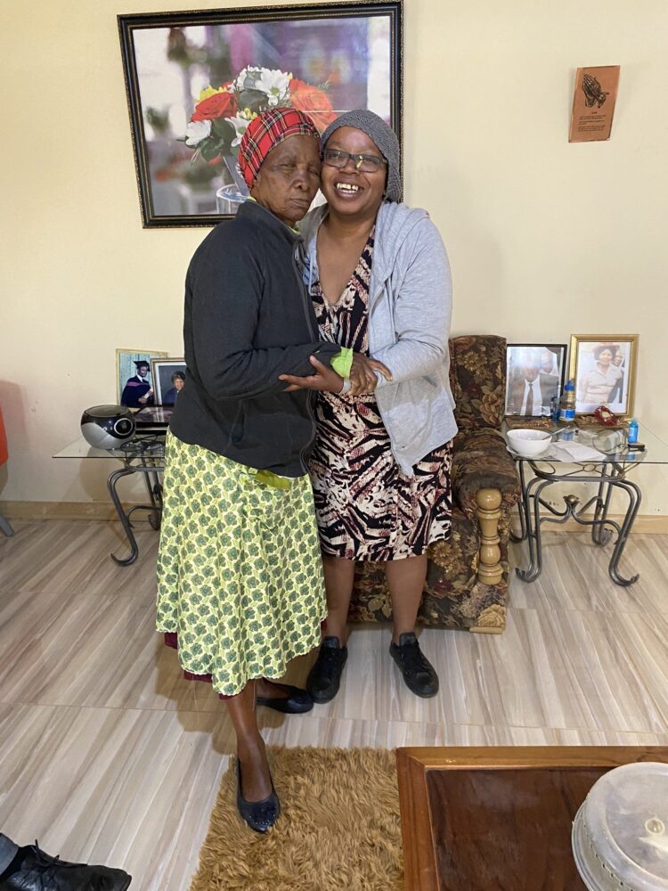 9 Hot Sexy Siki Mgabadeli Bikini Pics