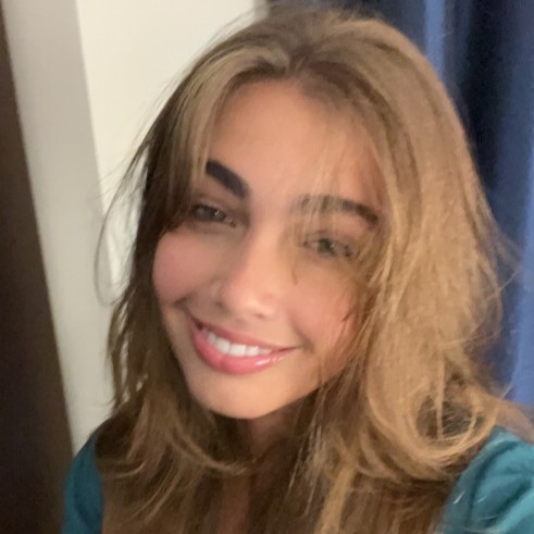 8 Hot Sexy Skefanny Colen Bikini Pics